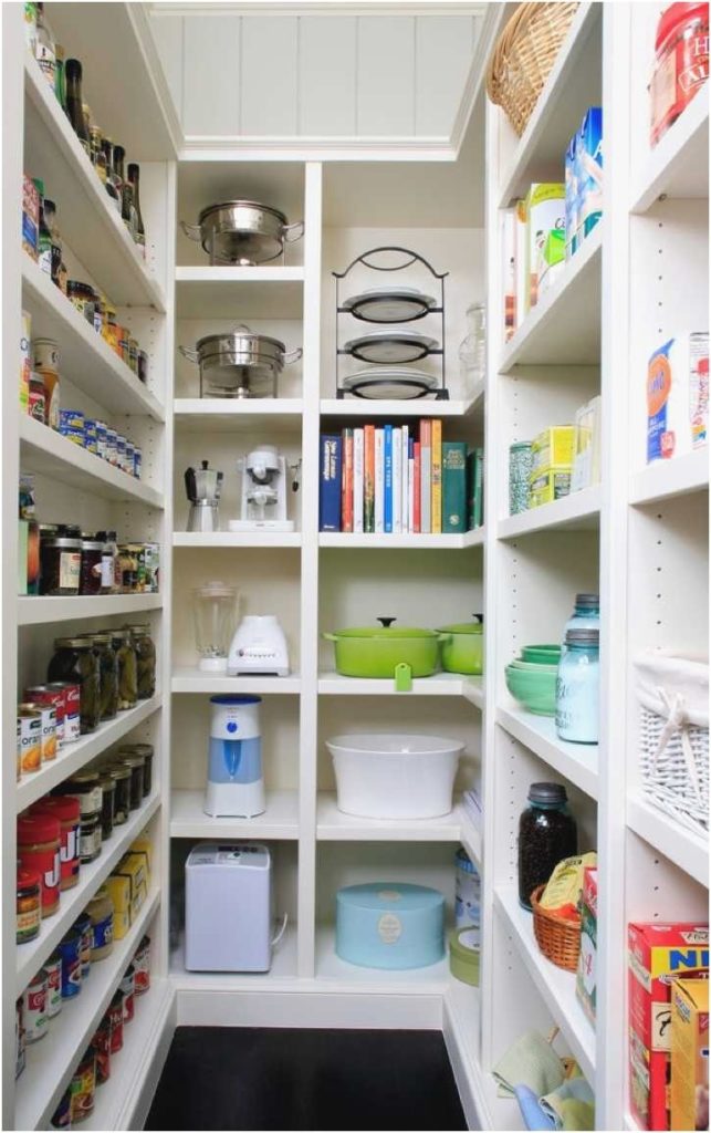 Aménagement cellier : Idées & conseils pour une arrière-cuisine organisée