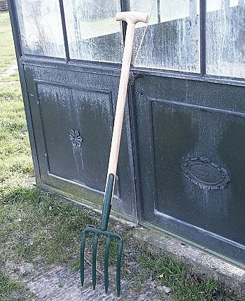 Liste des outils de jardinage : notre top 20 des indispensables