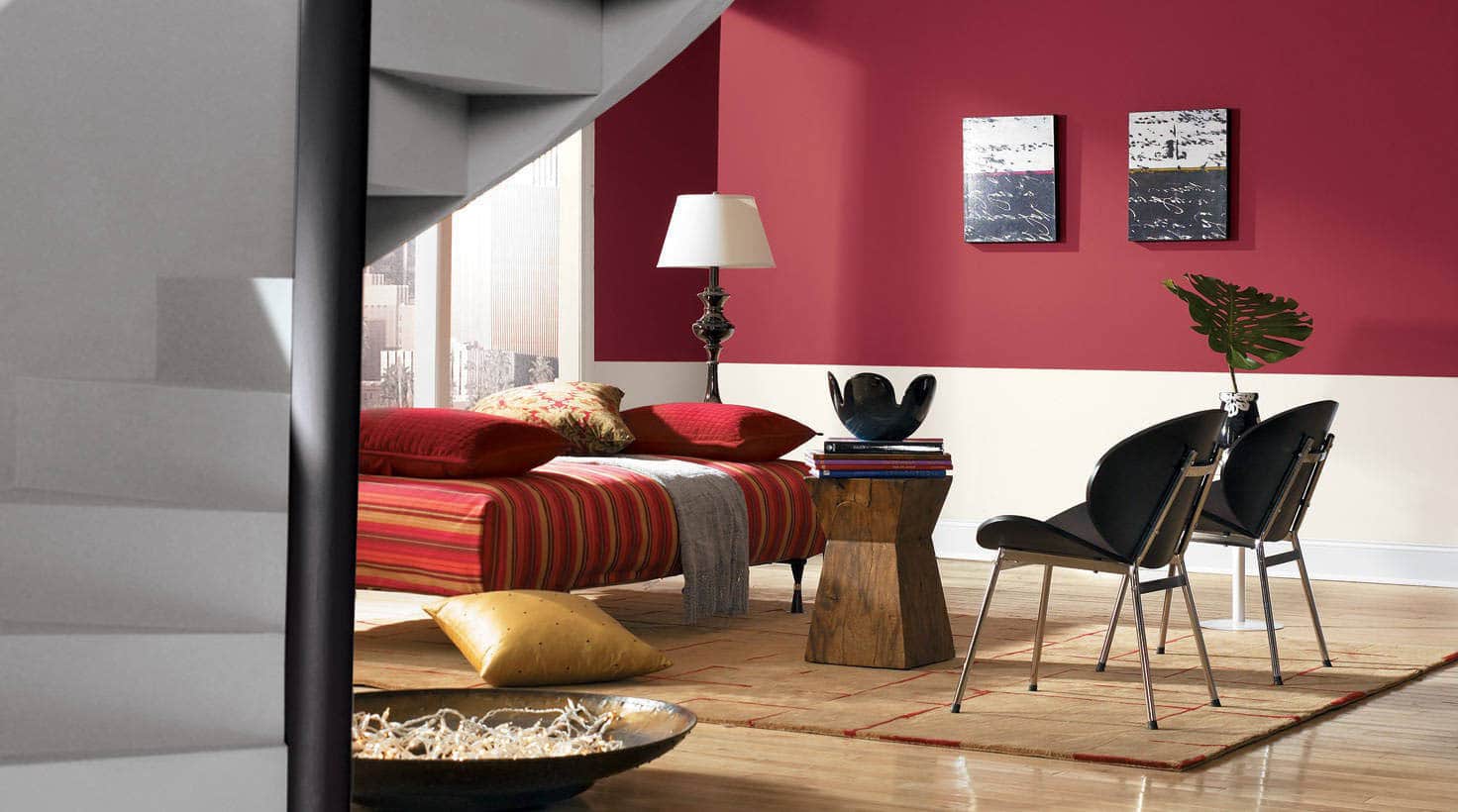 Couleur fuchsia en déco : avec quelles couleurs l'associer