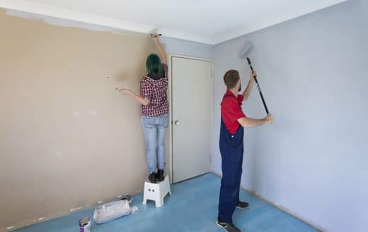 Comment peindre un mur sans trace ? (Conseils et Astuces de pro)