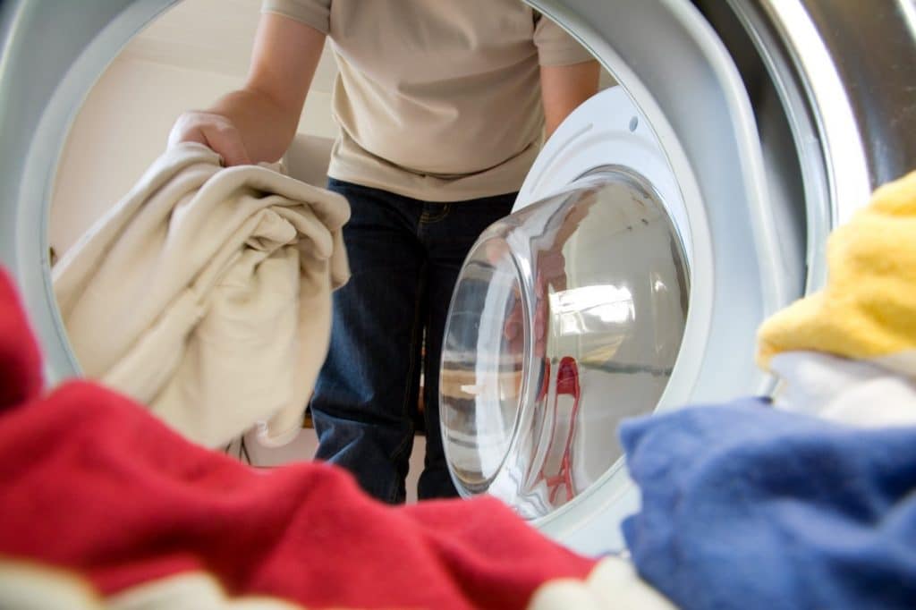 Lessive : les méthodes rapides pour faire sécher votre linge