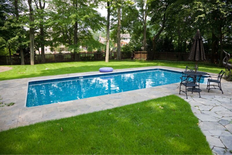 Doit-on interdire les piscines privées pour lutter contre le réchauffement climatique ? - Ctendance