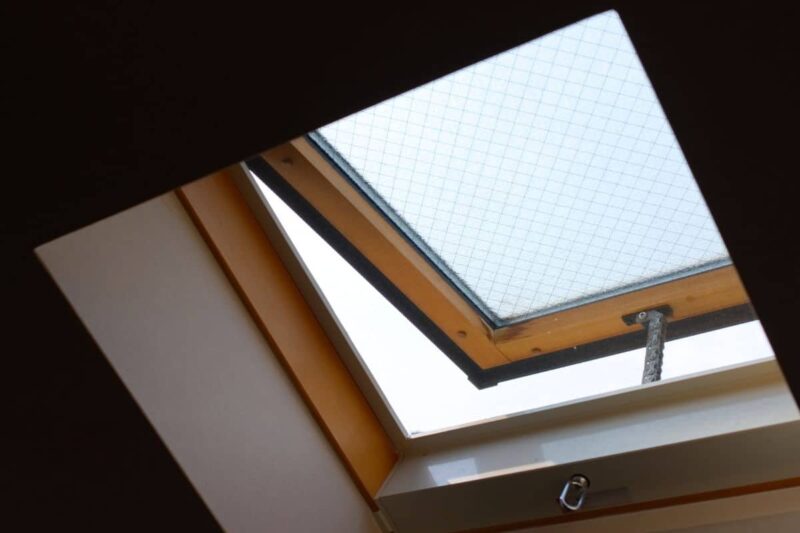 Quelle différence entre un Velux GGL et un velux GGU ? - Ctendance